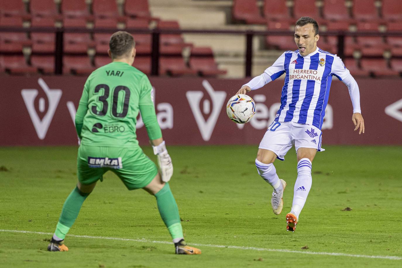 Fotos: Las imágenes del UD Logroñés-Deportiva | Leonoticias