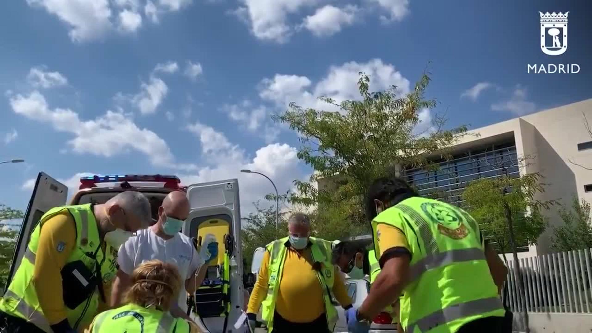 Herida Muy Grave Una Mujer Arrollada Por Un Coche En Vallecas