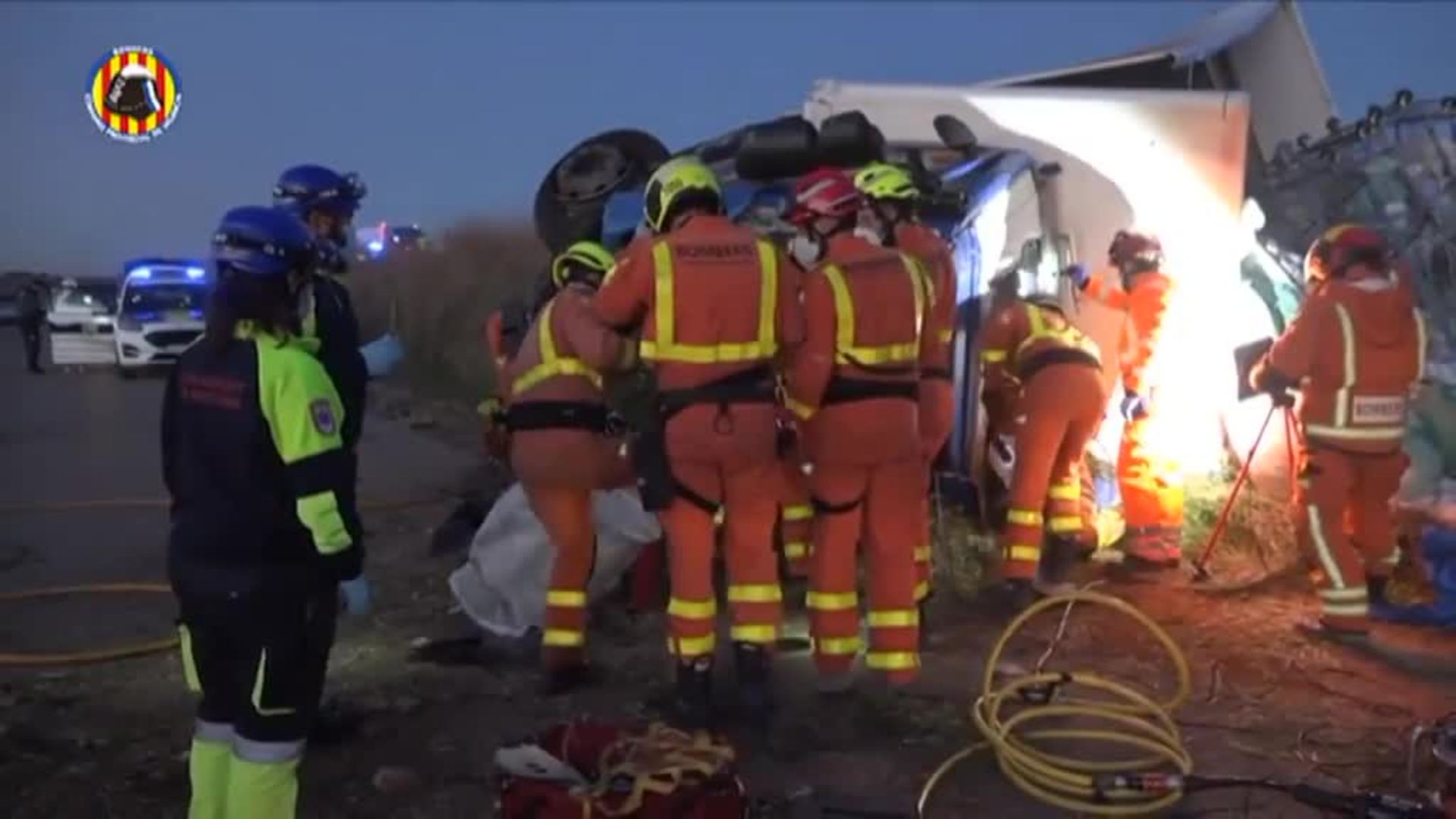 Un camión embiste a varios vehículos en Valencia | leonoticias