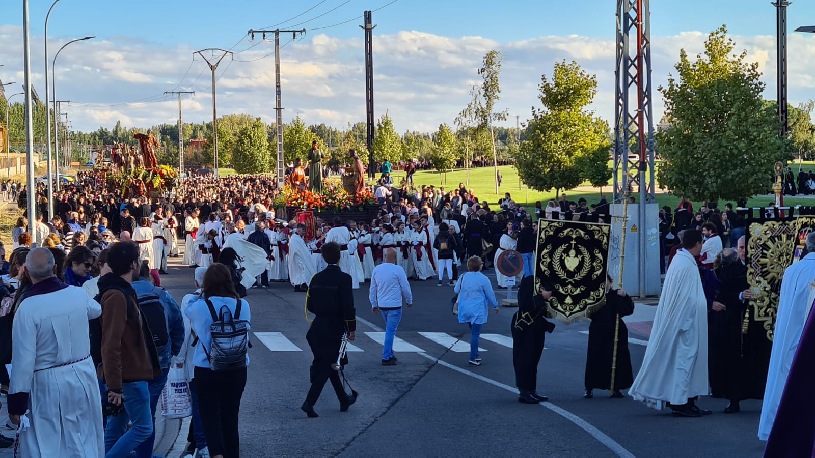 Fotos: Salida de la procesión magna de León | leonoticias